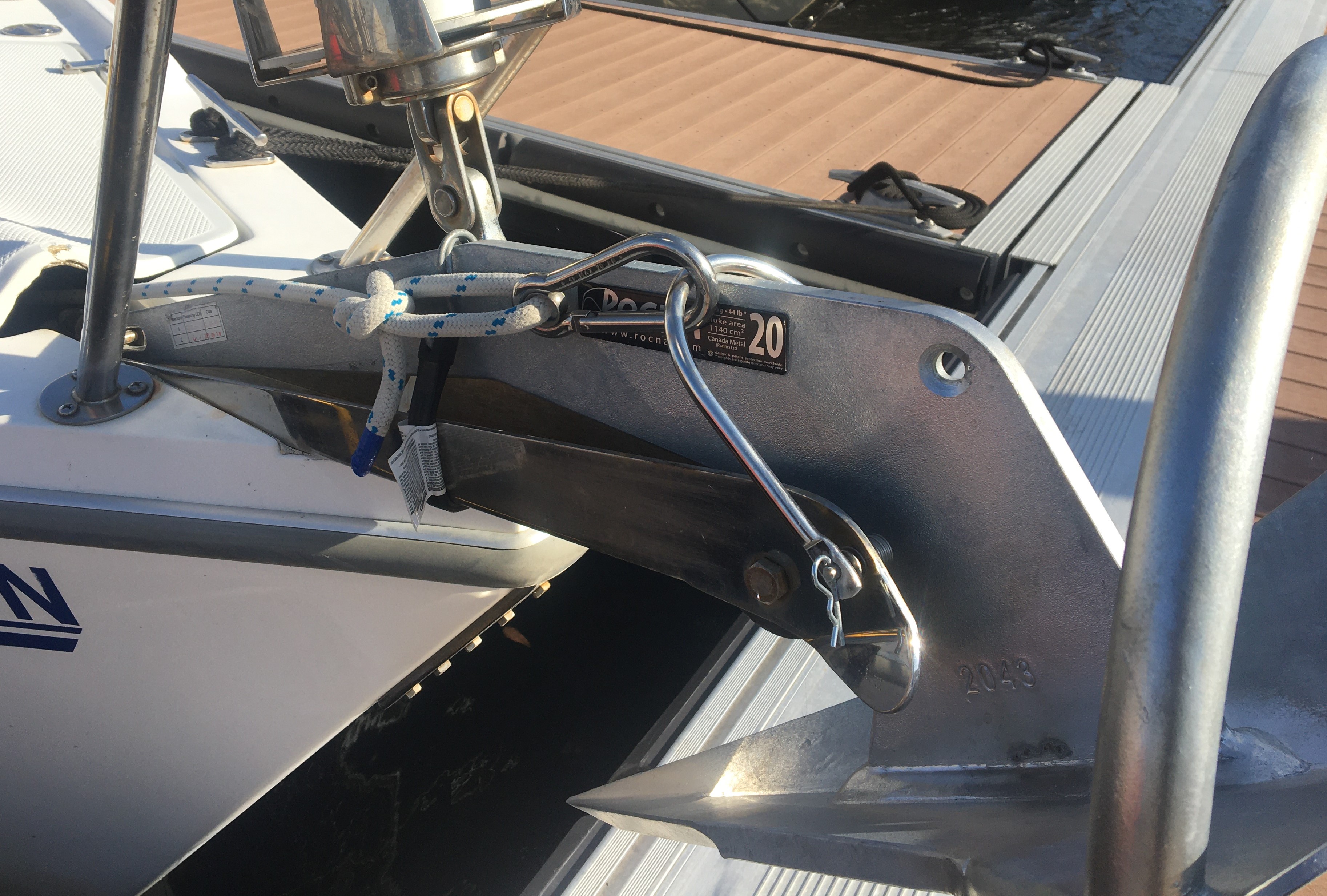 Oversized anchor on standard bow roller? | Catalina 36/375 ...