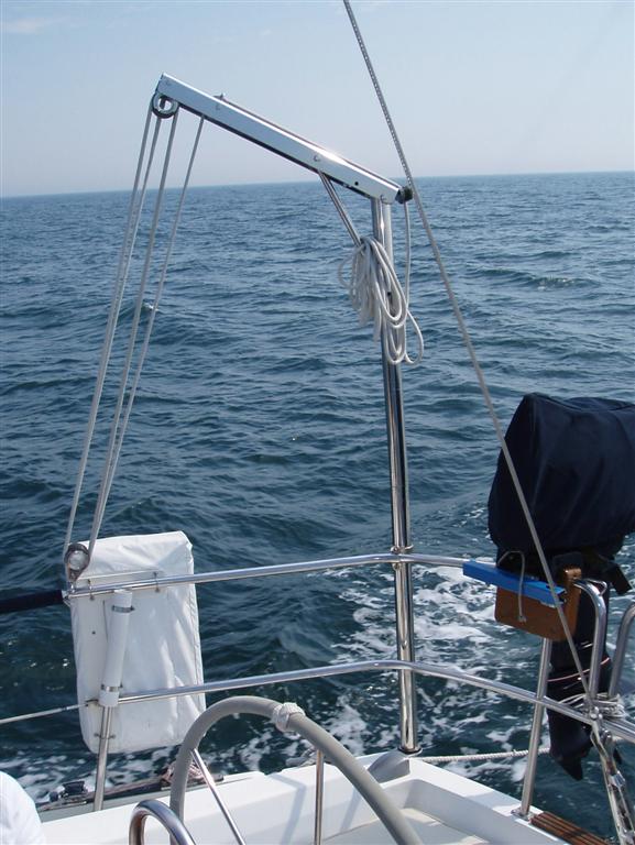 Dinghy Motor Crane Pictures | Catalina 36/375 International Association